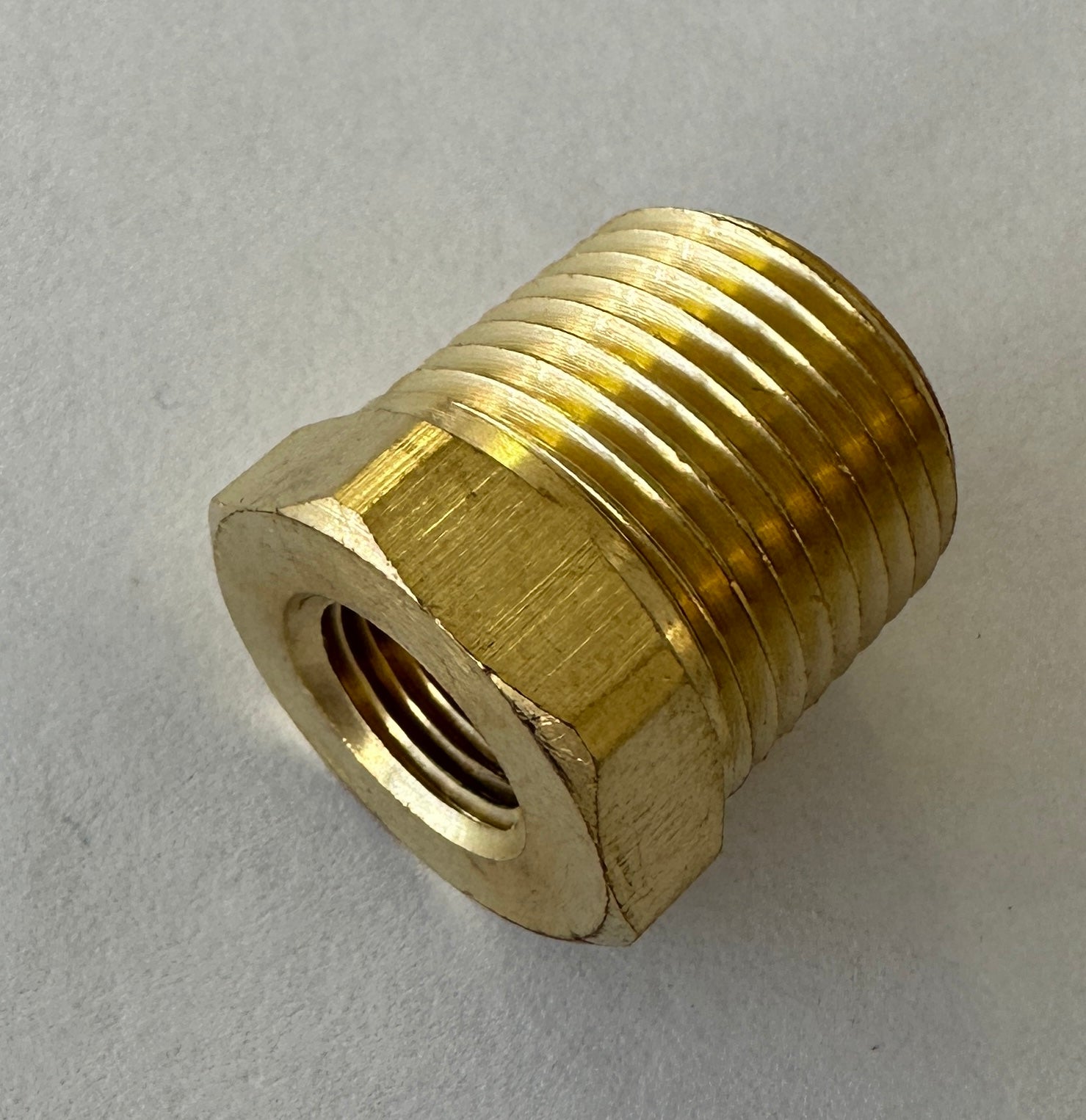 Adaptor 1/4"BSP FEMALE TO 3/8"BSP MALE[320 051BSP] – Robinson Instruments